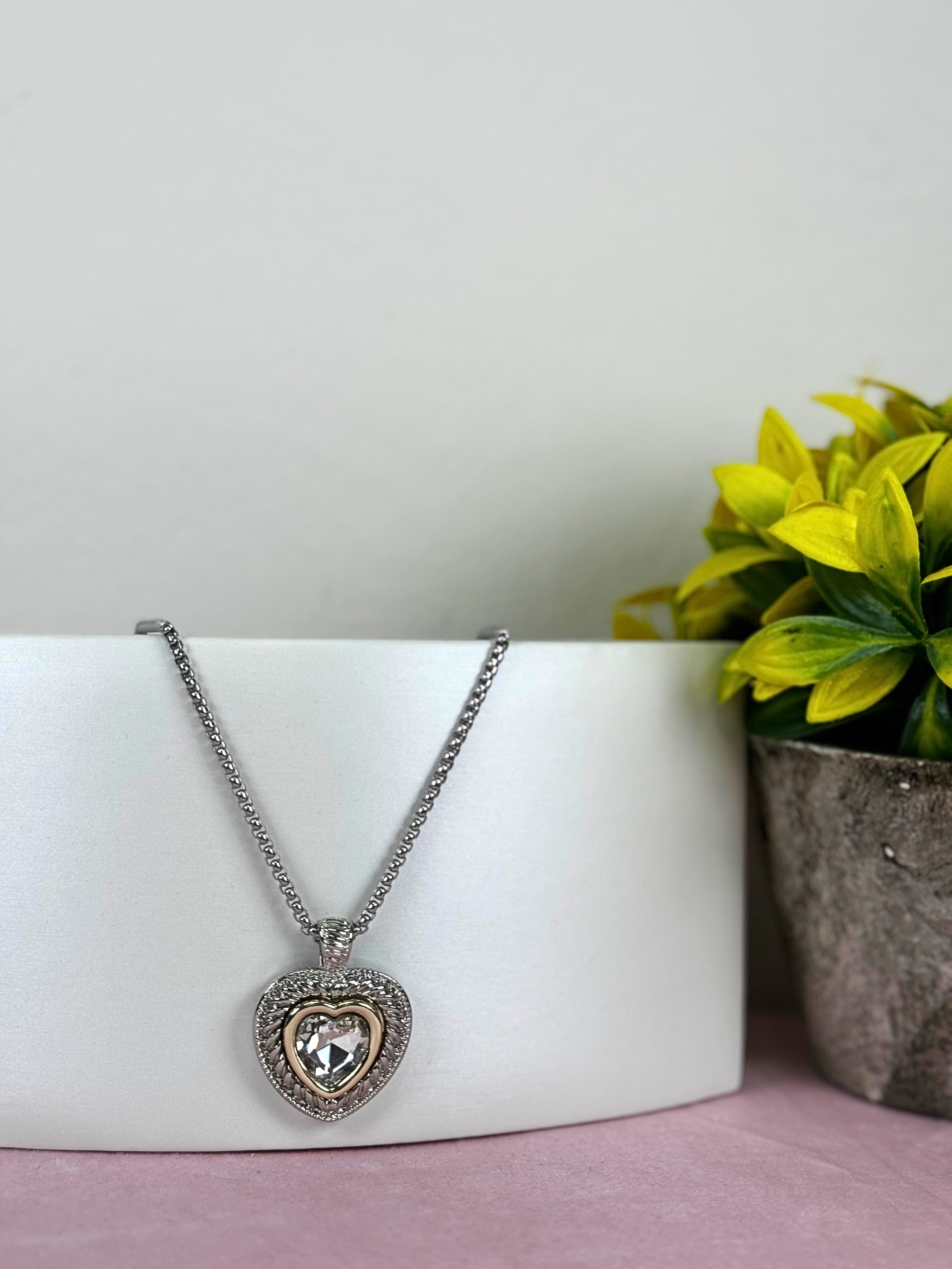 Vintage Heart Crystal Pendant Necklace – Aimee Boutique PR